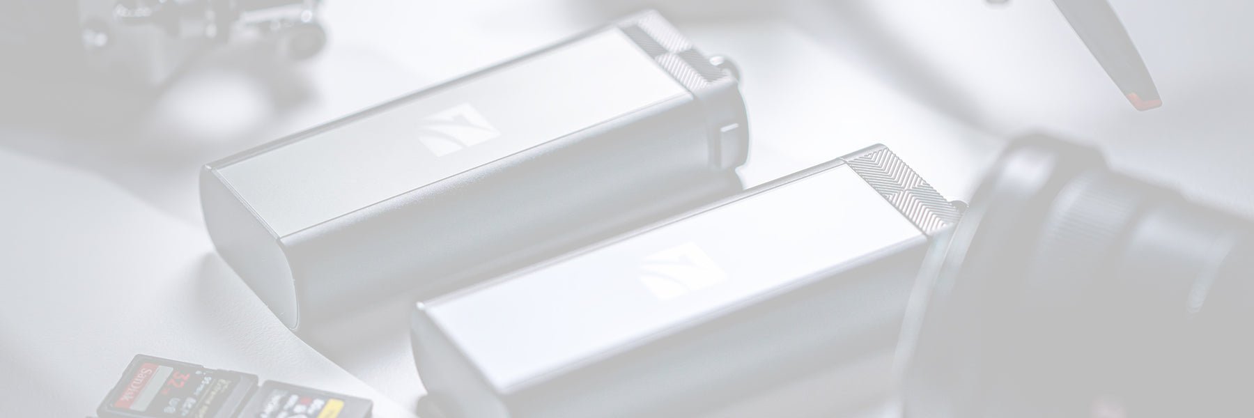 Multi Card Reader CF Express A/B, SD, MicroSD – Freewell Gear